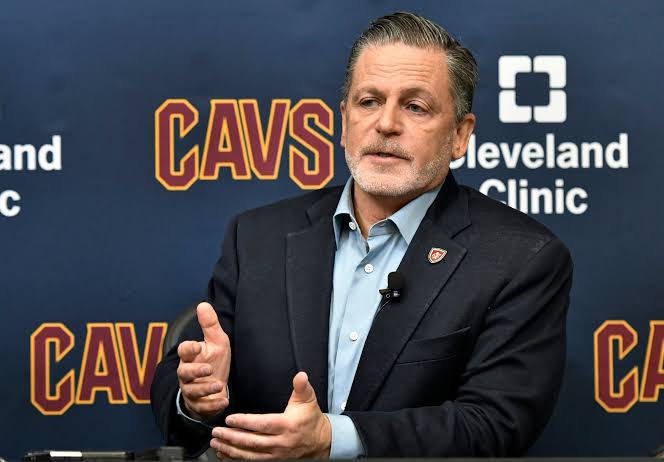 BREAKING: Dan Gilbert is entering an agreement to sell majority ...